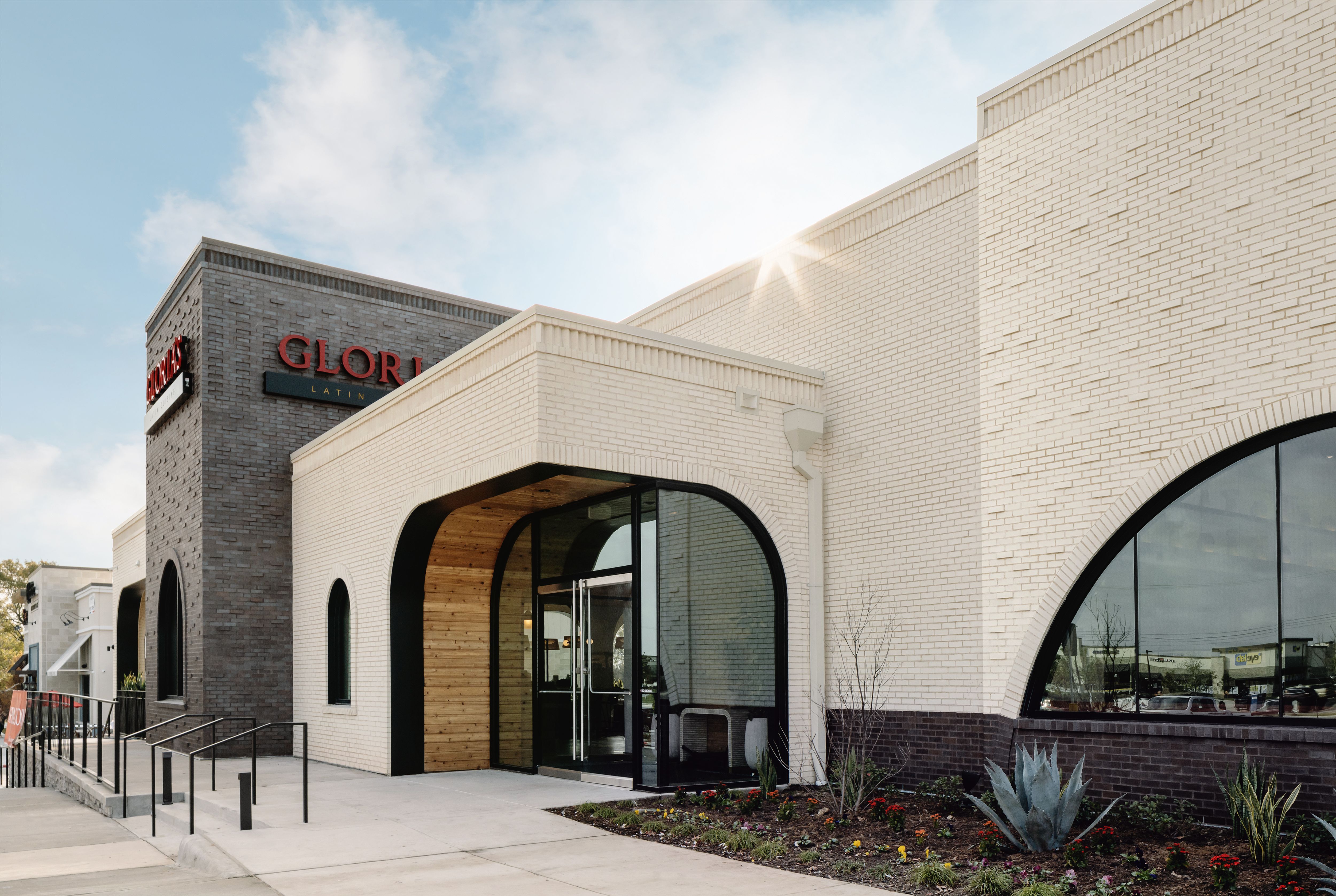 GLORIA'S LATIN CUISINE - Coeval Studio